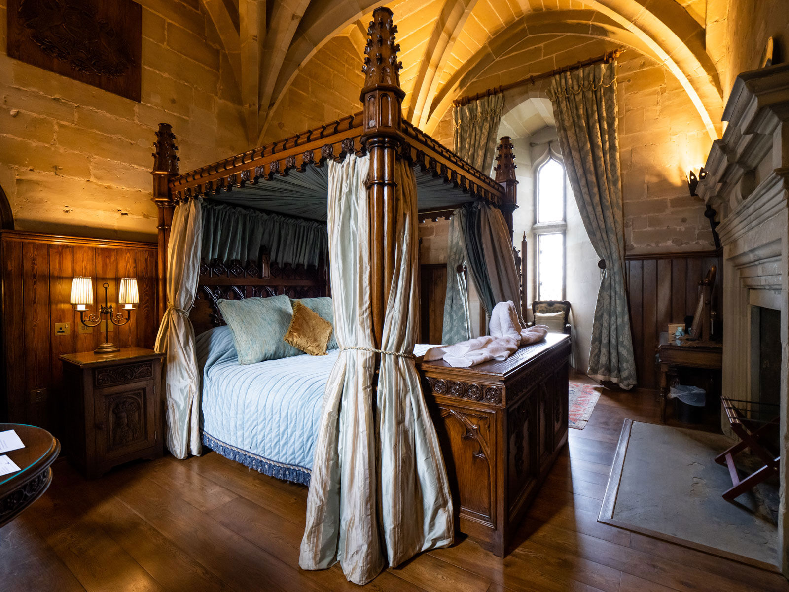 Peacock Suite | Warwick Castle